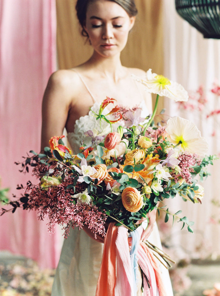 A Colorful and Modern Bridal Inspiration - Utterly Engaged